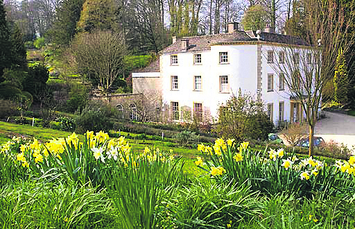 Cerney House Gardens – Country Gardener