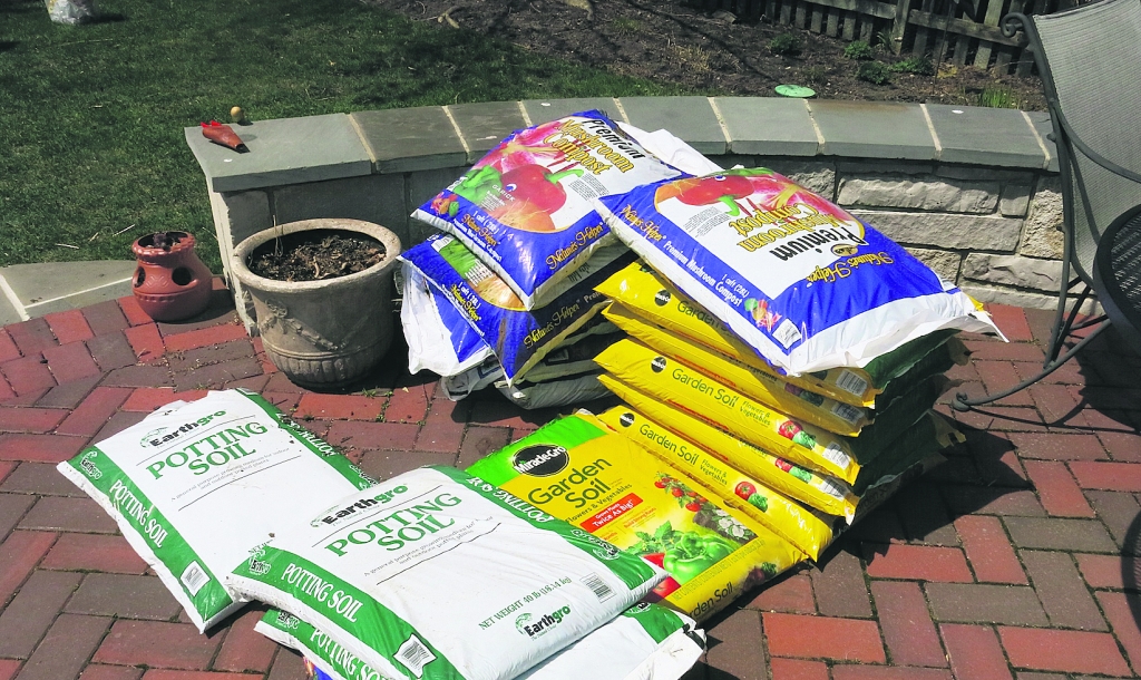 Choosing the right compost – Country Gardener